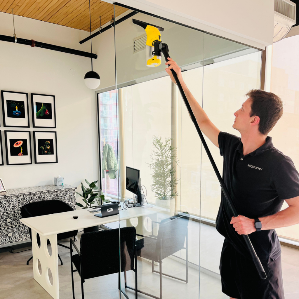 Steam interior window cleaning - Toronto